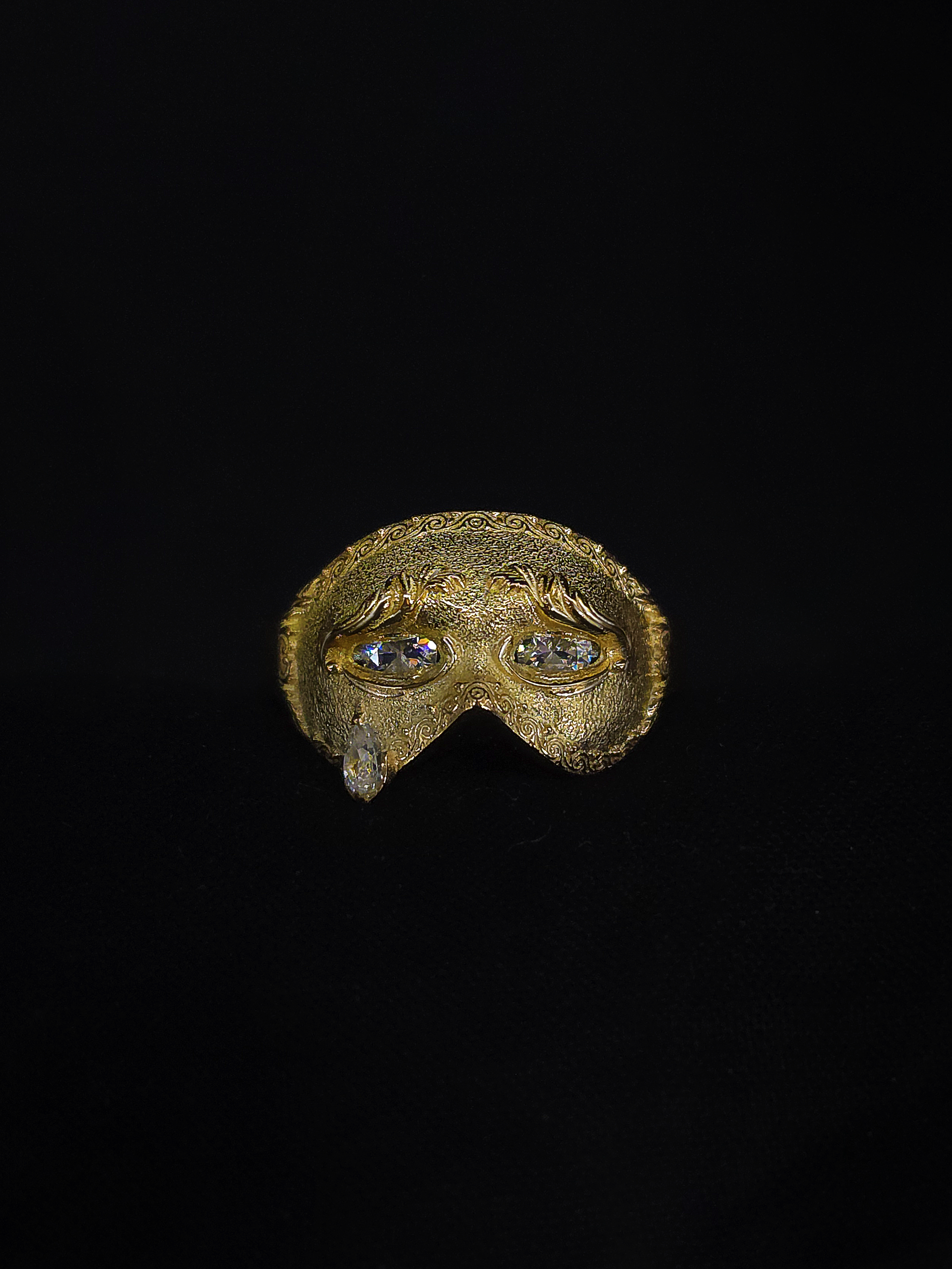 Crainte 18k Gold – Internal Affairs